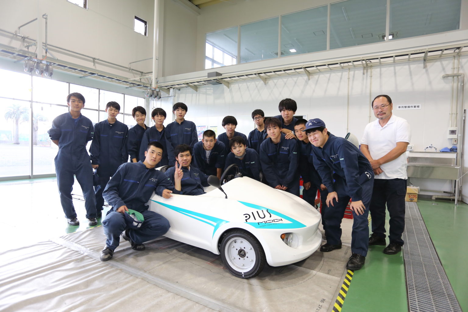 分解組み立て電気自動車「PIUS」 | 学校法人櫻美学園 都城東高等学校